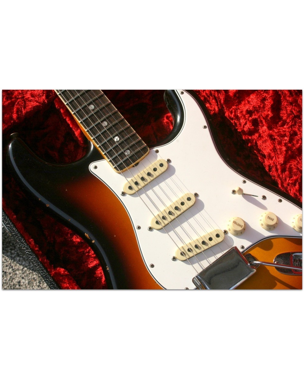 FENDER "Custom Shop 1967 Stratocaster Relic, Rosewood, Three Tone ...