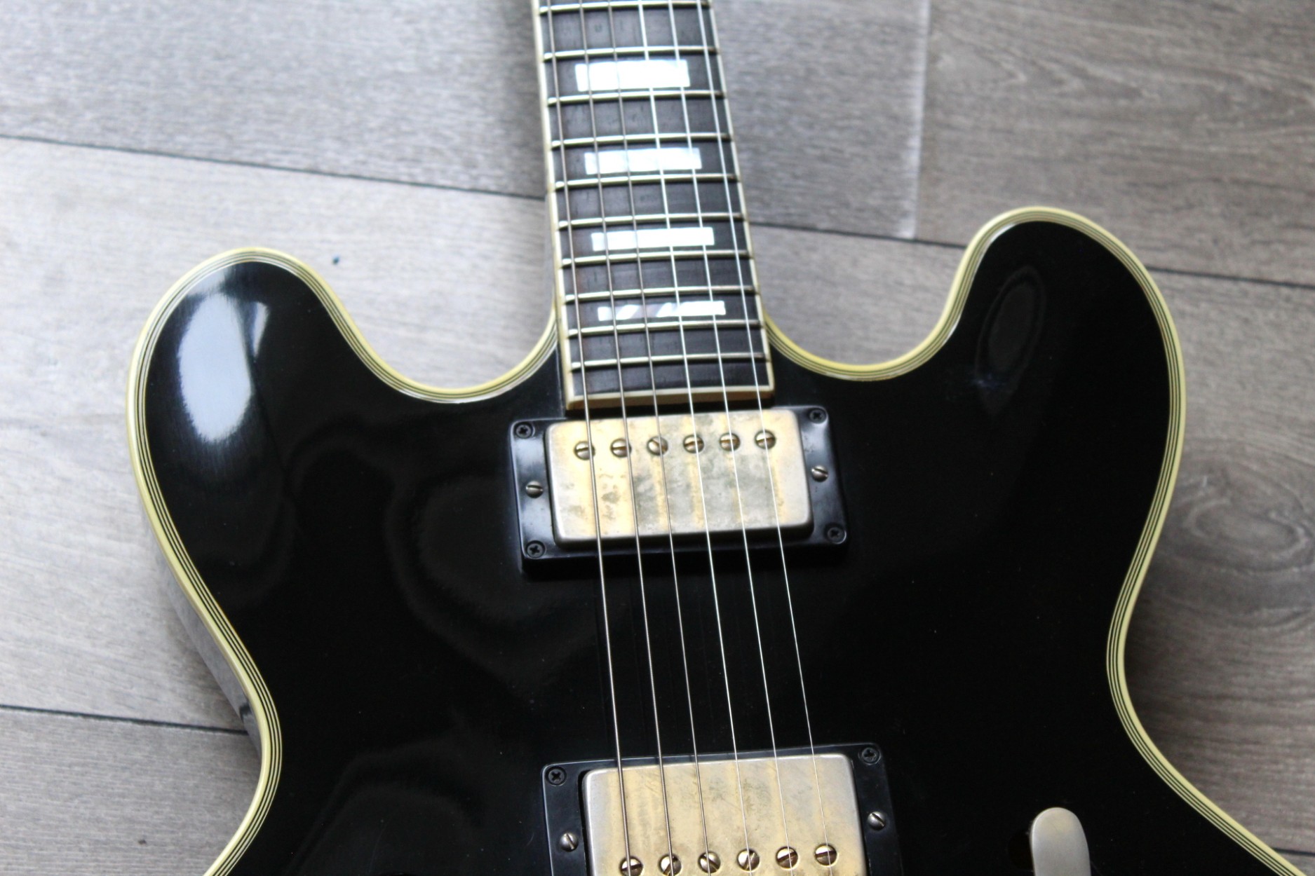 GIBSON "Nashville Gibson ES-355, Aged Custom Authentic Finish, Yamano ...