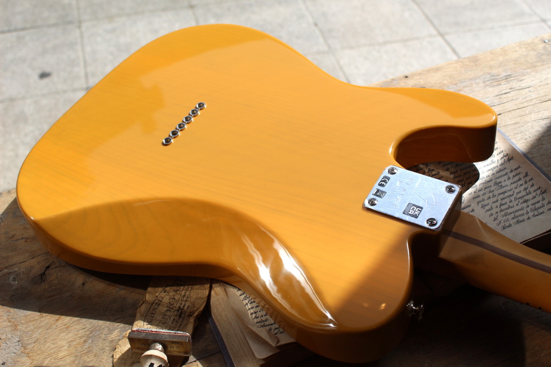 FENDER "Player Plus Telecaster,Butterscotch Blonde, Maple" GIGBAG, 3 ...