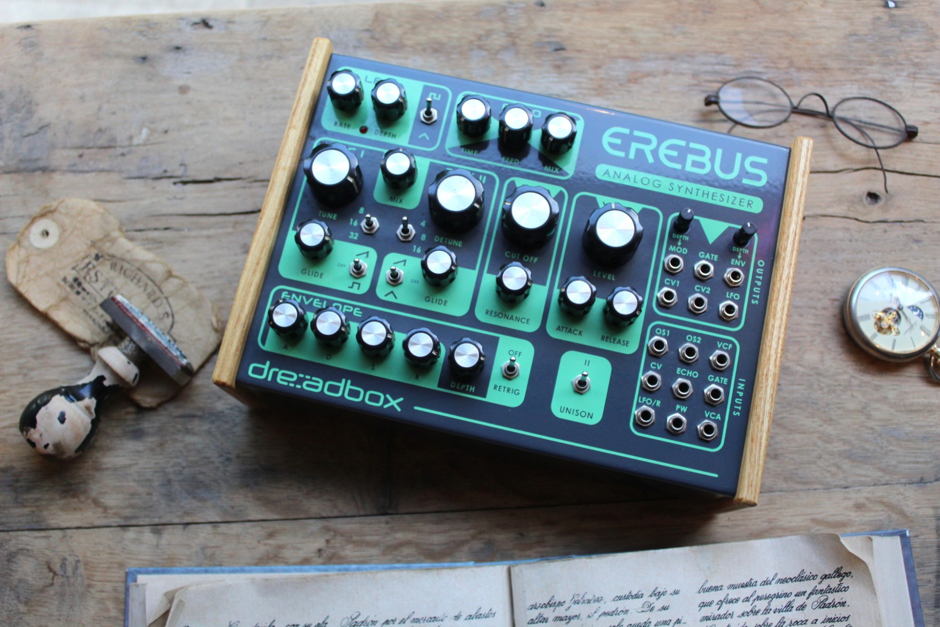DREADBOX "Erebus Analog Synth" - Estudio 54